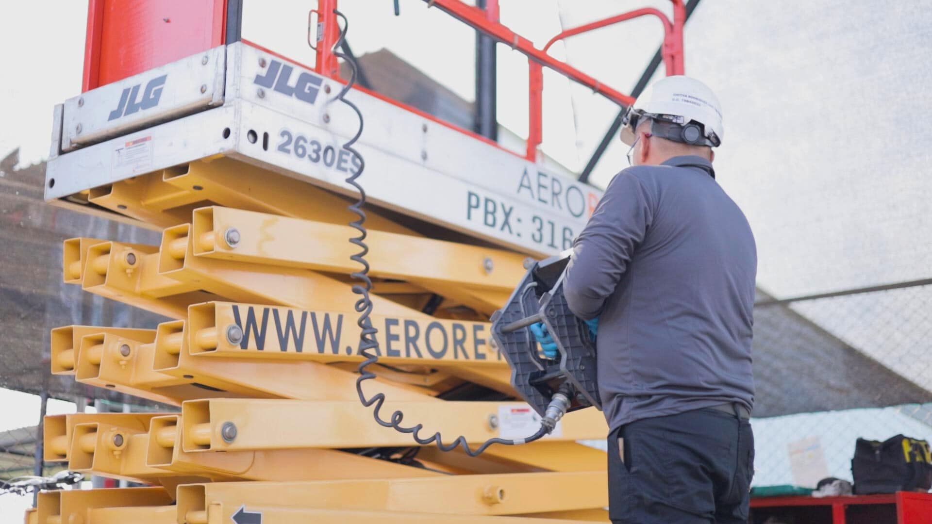 ABOUT US – Rent of low level platforms Rent in Aerorental America